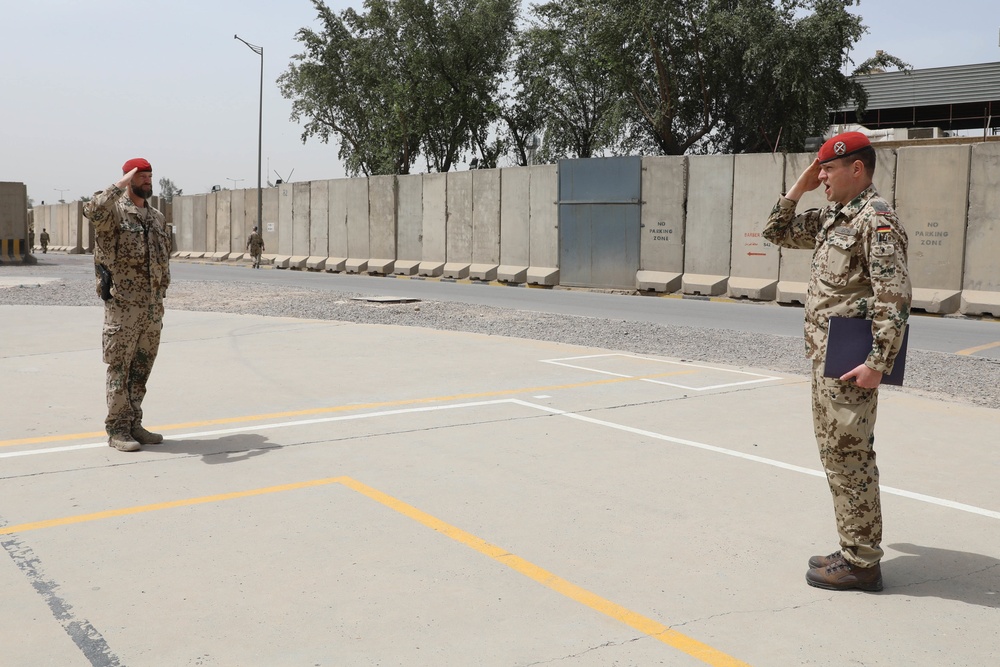 DVIDS - Images - U.S. Soldiers assigned to CJTF-OIR are awarded the ...