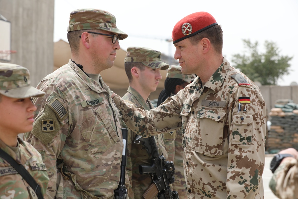 DVIDS - Images - U.S. Soldiers assigned to CJTF-OIR are awarded the ...