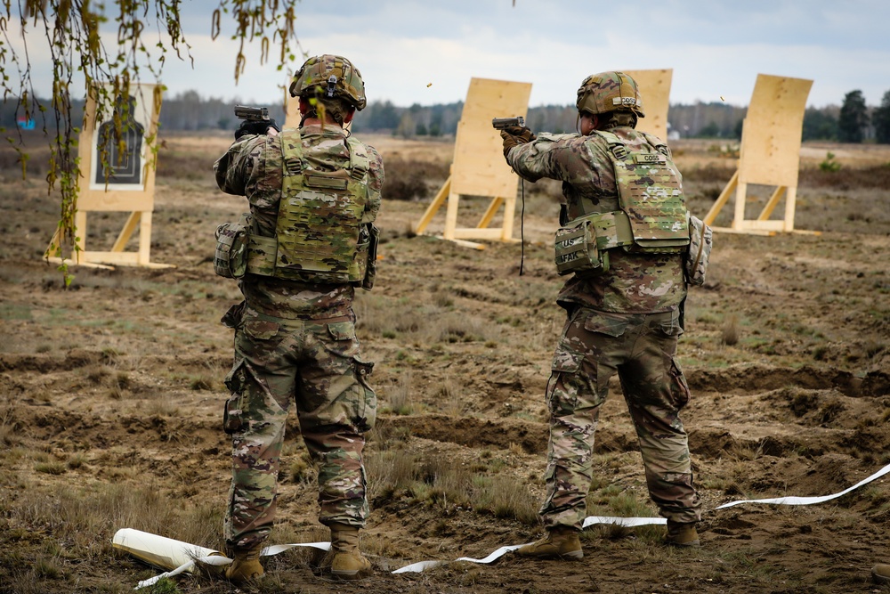 DVIDS - Images - 1-8 IN Conduct Zeroing on their Weapons [Image 9 of 13]