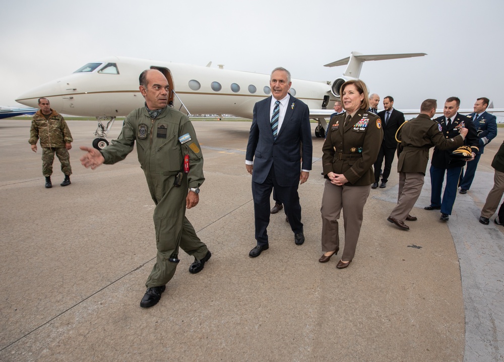 DVIDS - Images - SOUTHCOM Commander Visits Argentina, Chile [Image 2 of 11]