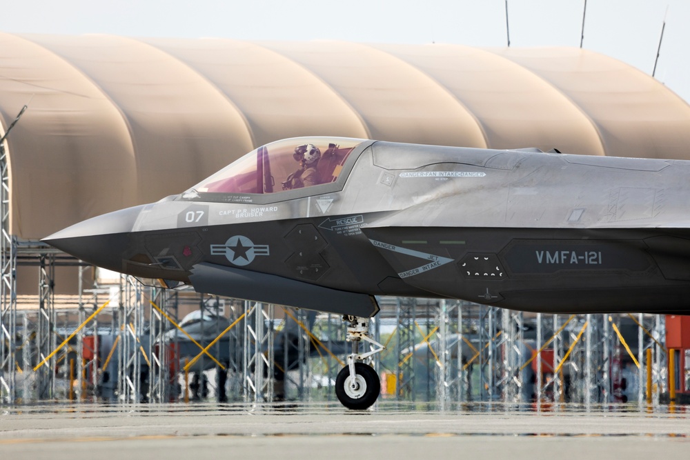 DVIDS - Images - VMFA-121 Flight Ops [Image 8 of 8]