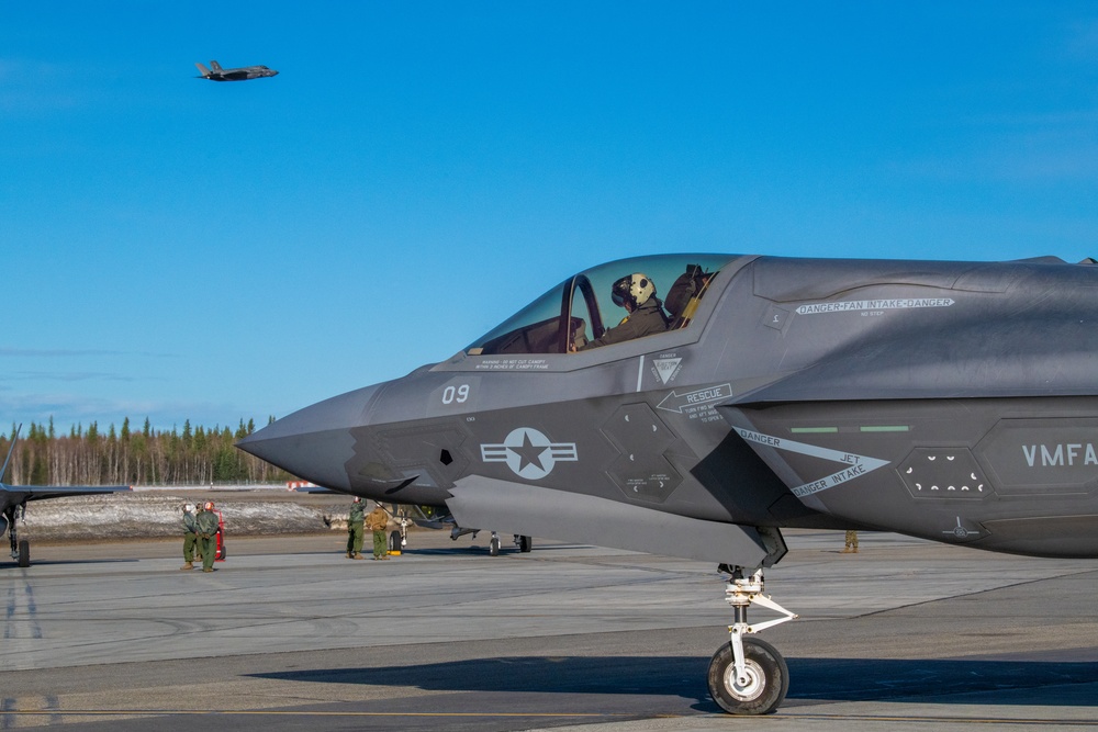 DVIDS - Images - VMFA-242 Takes off in Alaska: Red Flag Alaska 22-1 ...
