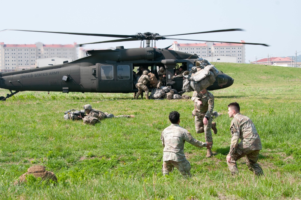 DVIDS - Images - 2ID Hosts Week of the Warrior Competition [Image 1 of 7]