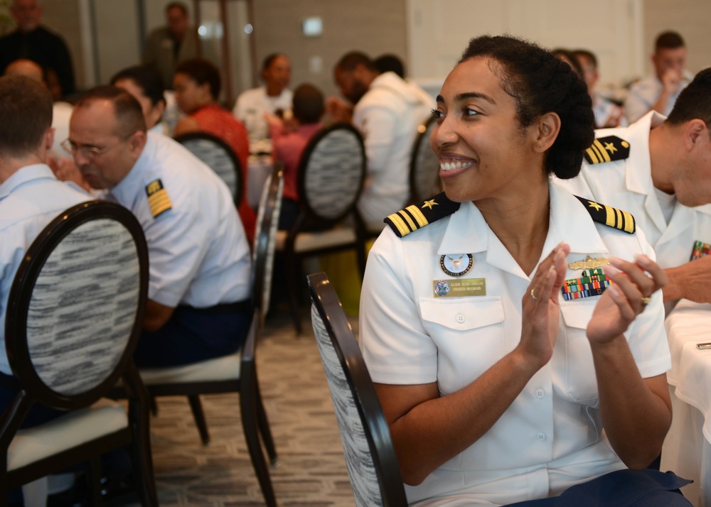 DVIDS - Images - Sea Services Enlisted Person of the Year [Image 7 of 25]
