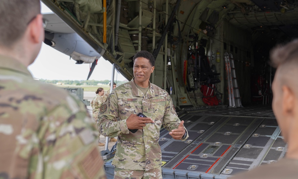 DVIDS - Images - Security Forces and Biloxi SWAT joint training [Image ...