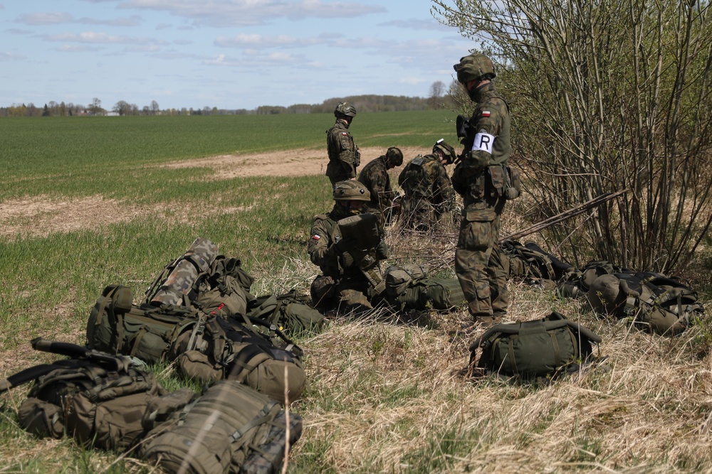 DVIDS - Images - Swift Response Begins [Image 5 of 7]