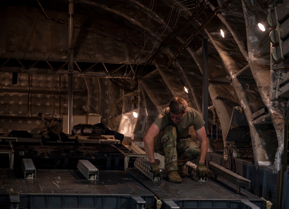 DVIDS - Images - Checkered Flag 22-2 reception working group [Image 3 of 6]