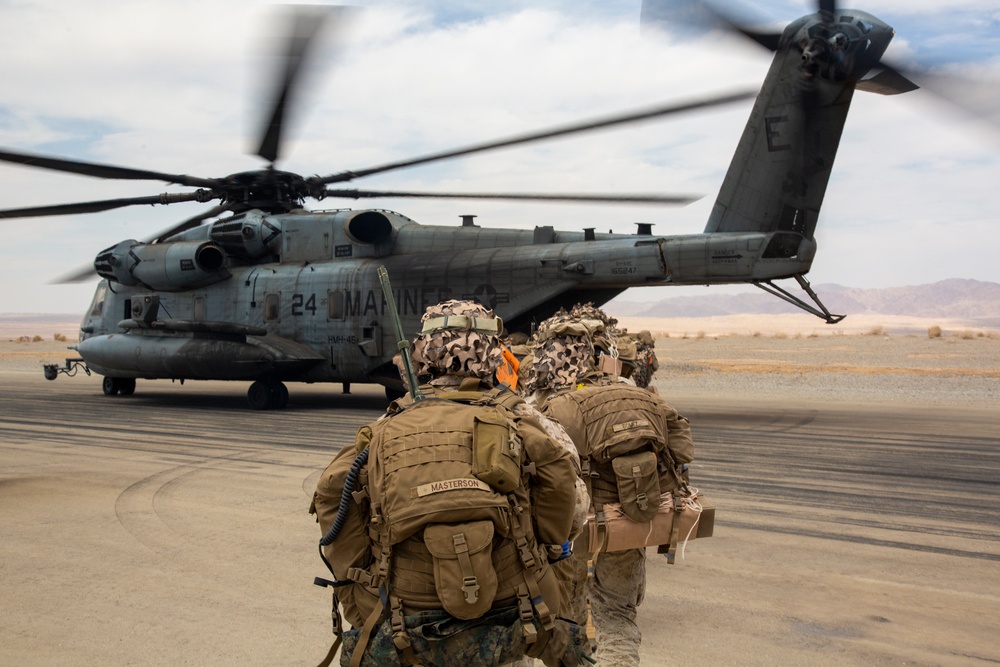 DVIDS - Images - U.S. Marines and Airmen Train Together for Battalion ...