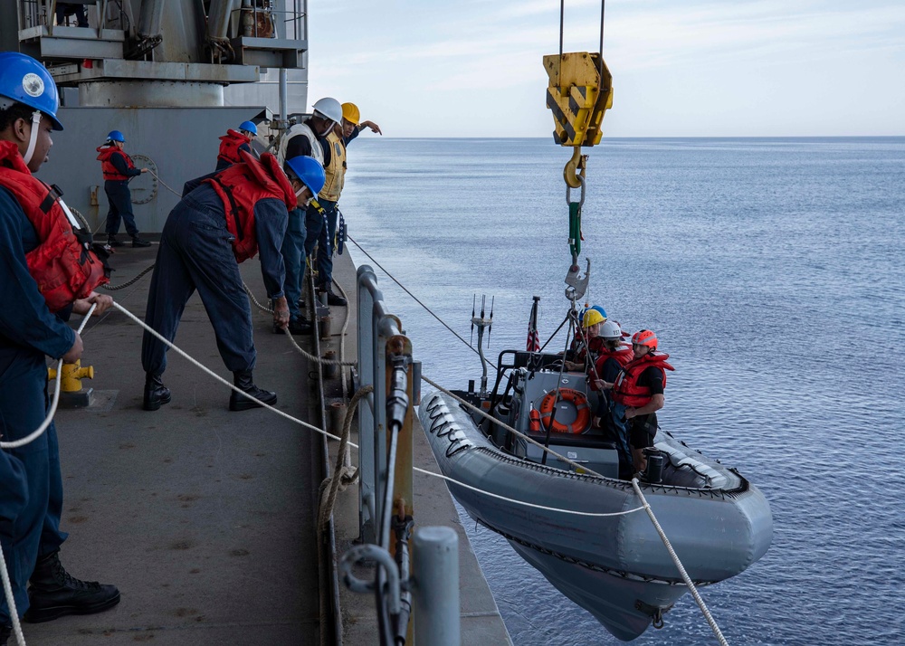 DVIDS - Images - USS Hershel "Woody" Williams (ESB 4) Conducts Small ...