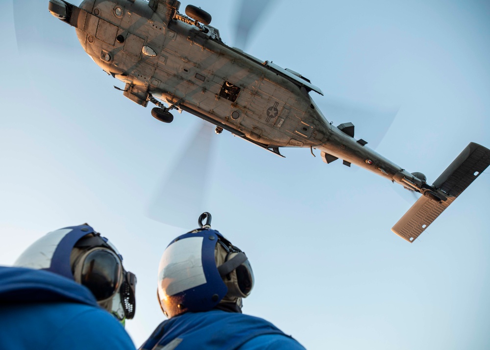 DVIDS - Images - USS Hershel "Woody" Williams (ESB 4) Conducts Flight ...