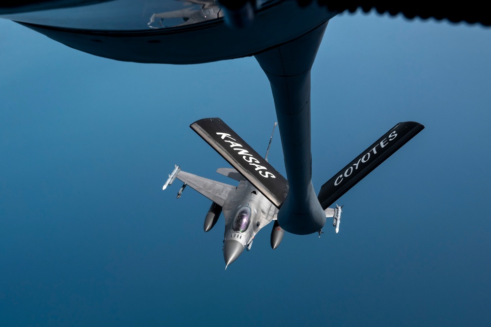 DVIDS - Images - Kansas ANG refules Sentry Savannah [Image 19 of 32]