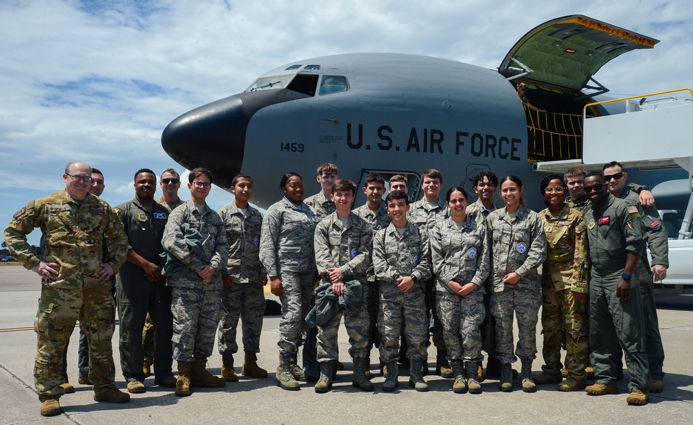 DVIDS - Images - 50 ARS hosts AF JROTC for AIM High flight [Image 3 of 5]