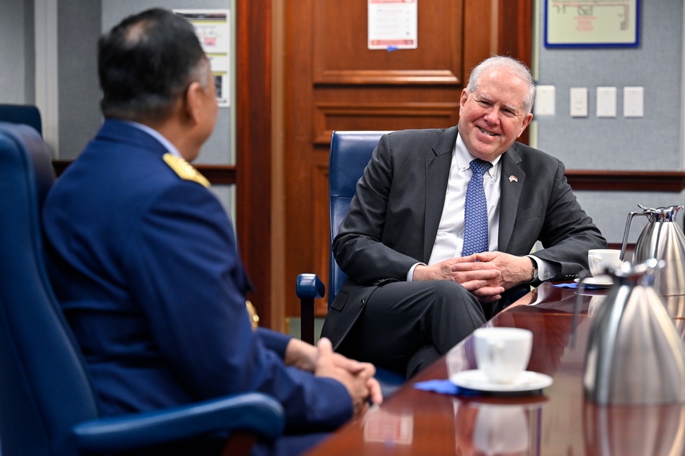 DVIDS - Images - SecAF Kendall meets Indonesian ACM Prasetyo [Image 4 ...