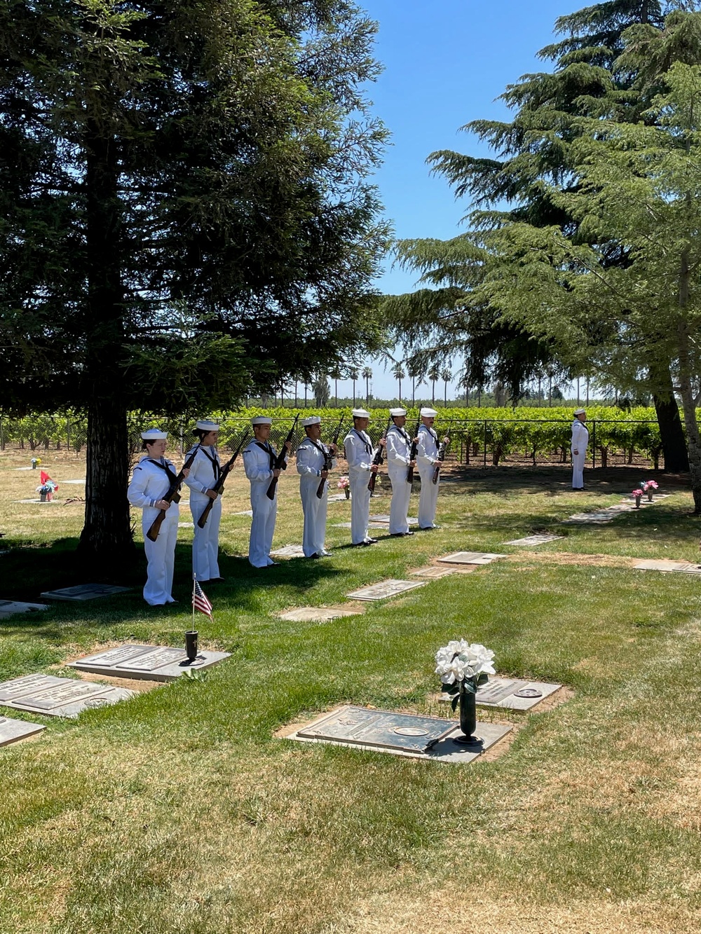 DVIDS - Images - Seaman 2nd Class DT Kyser laid to rest in Fresno ... DVIDS - Images - Seaman 2nd Class DT Kyser laid to rest in Fresno ...