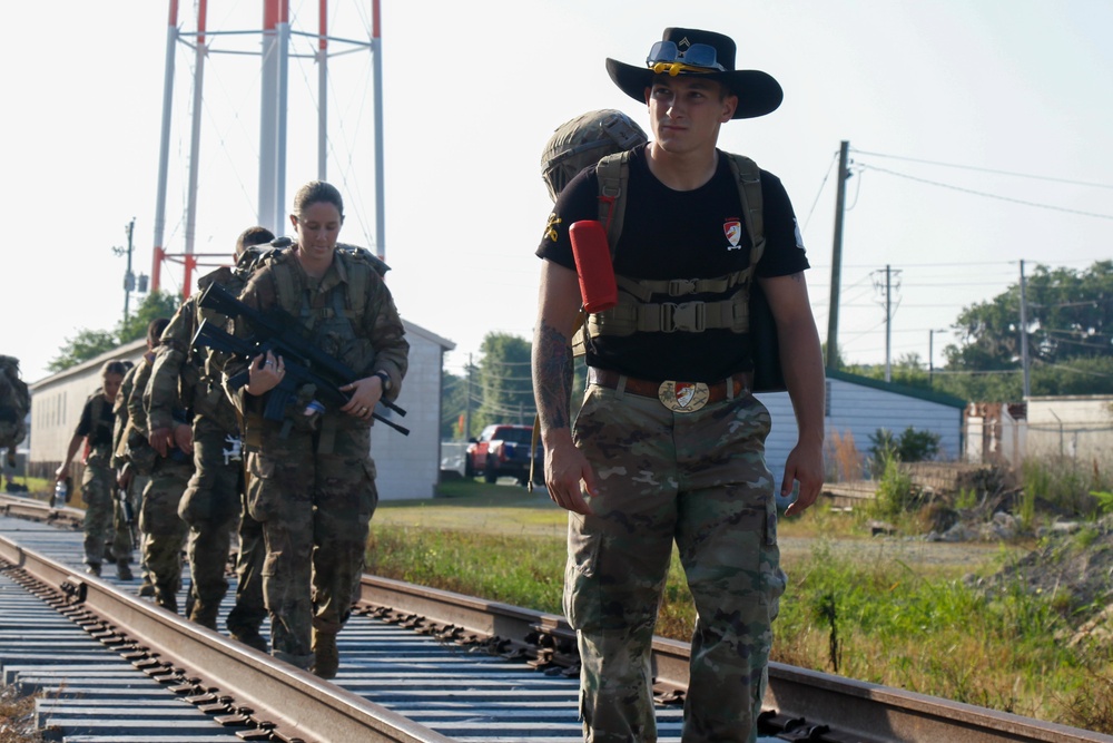 DVIDS - Images - 3rd CAB Soldiers Complete Spur Ride [Image 6 of 9]
