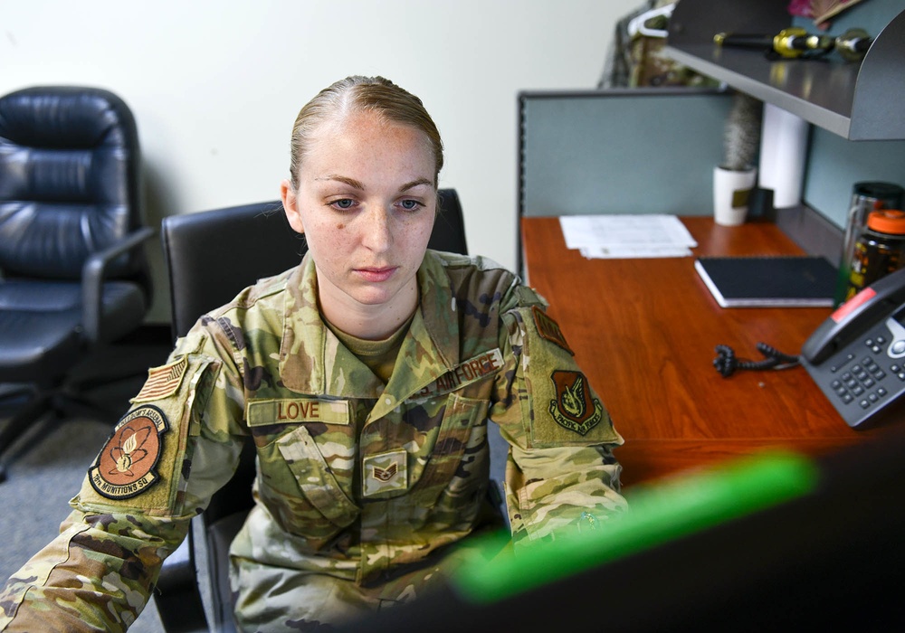 DVIDS - Images - SSgt Summer Love Supervisor of the Month [Image 2 of 7]