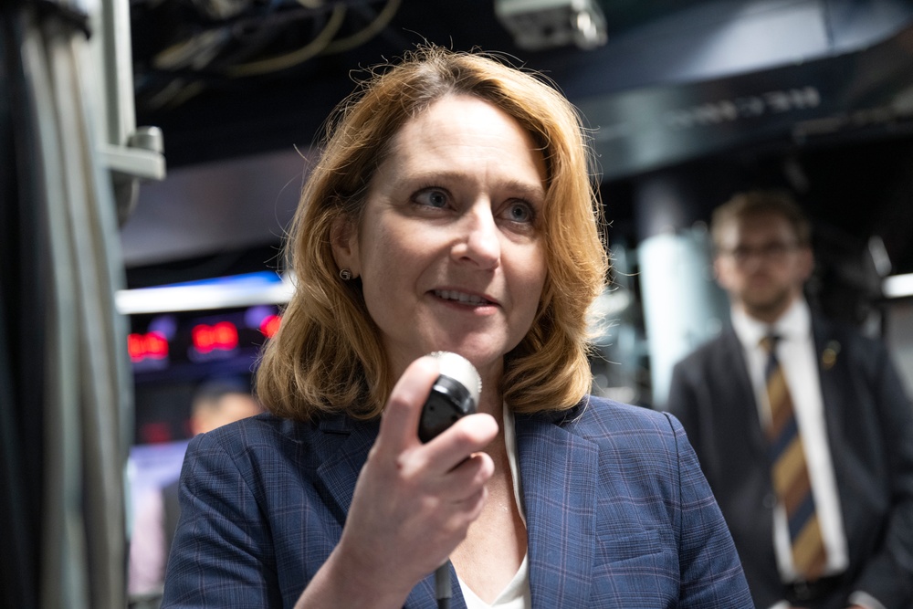 DVIDS - Images - Deputy Secretary of Defense Hicks Visits USS Porter ...