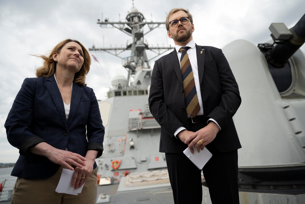 DVIDS - Images - Deputy Secretary of Defense Hicks Visits USS Porter ...