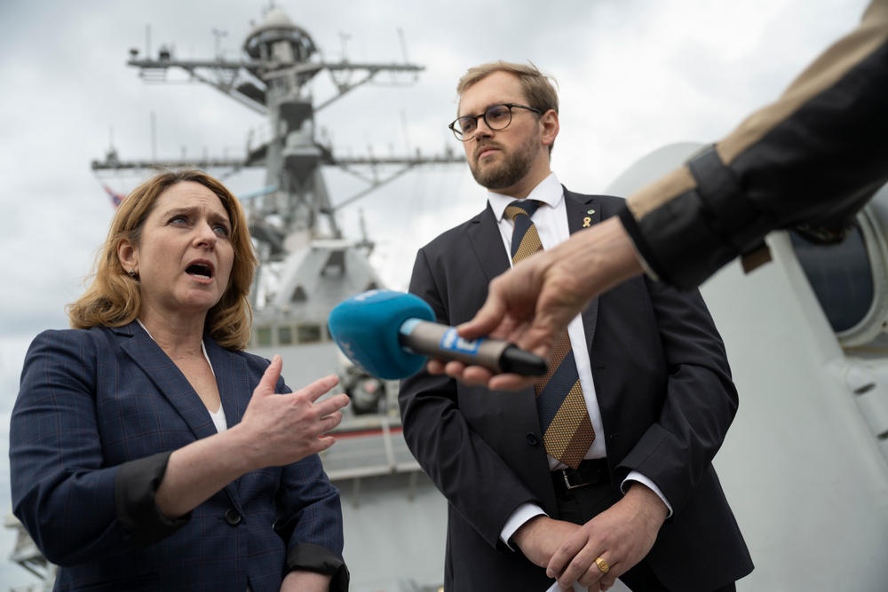 DVIDS - Images - Deputy Secretary of Defense Hicks Visits USS Porter ...