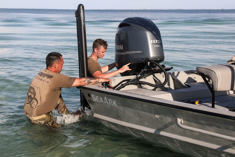 DVIDS - Images - FL CERFP provides maritime support during Operation ...