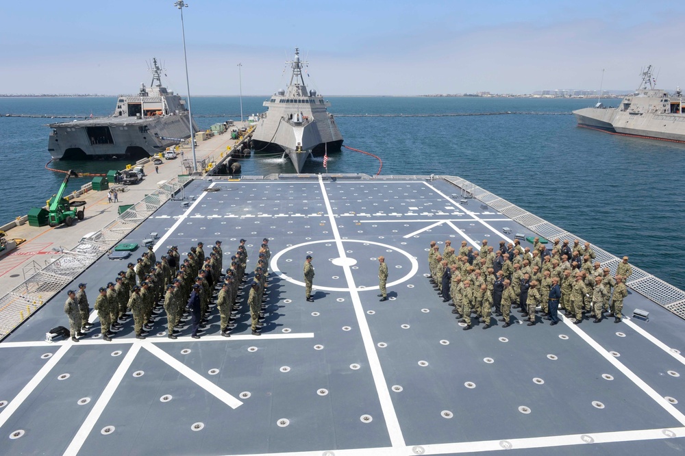 DVIDS - Images - USS Mobile (LCS 26) Holds Exchange of Command Ceremony [Image 2 of 2]