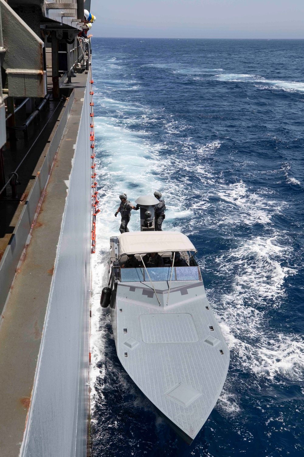 DVIDS - Images - USS Hershel "Woody" Williams (ESB 4) Conducts Mission ...