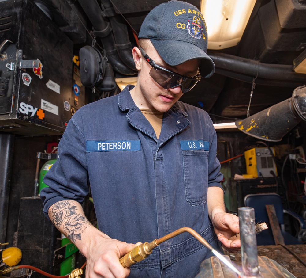 DVIDS - Images - USS Antietam (CG 54) Metalsmith Shop [Image 1 of 6]