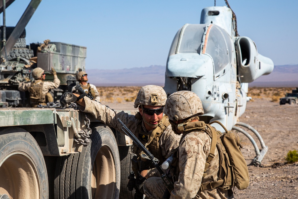 DVIDS - Images - U.S. Marines conduct a simulated aircraft recovery ...