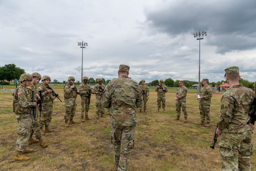 DVIDS - Images - USANEC BE Soldiers perform Army Warrior Training ...