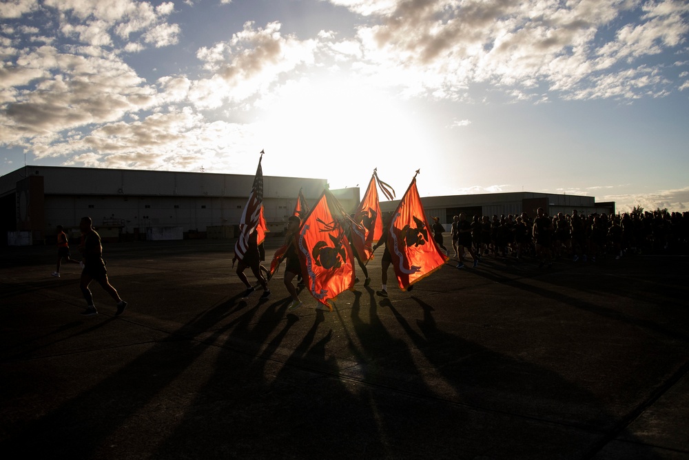 DVIDS - Images - MAG-24 Commanding Officer's Flight Line Run [Image 2 of 9]