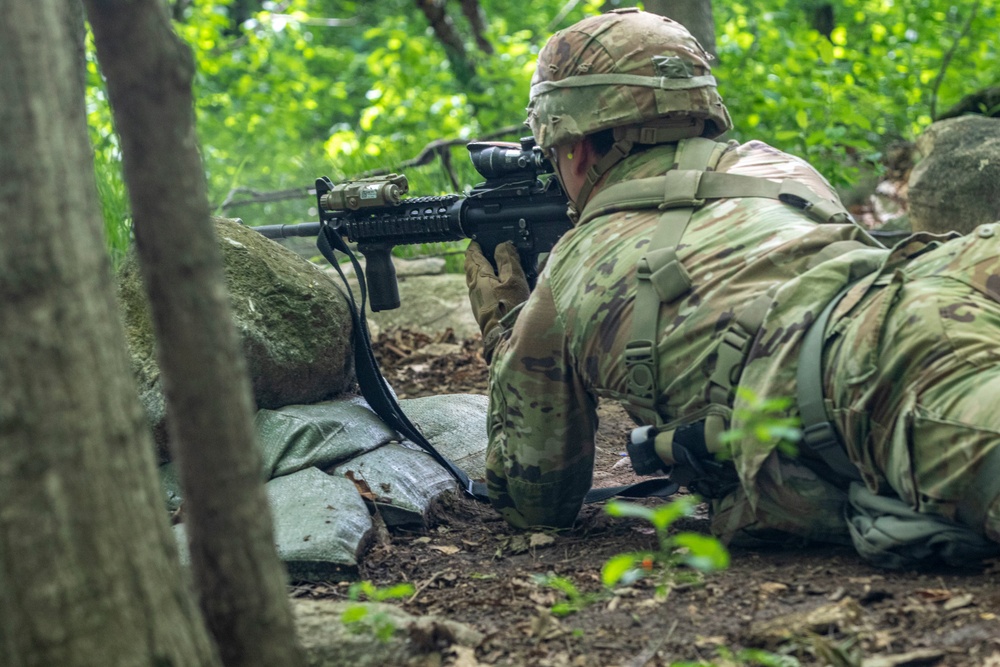DVIDS - Images - Soldiers compete for prestigious badge [Image 12 of 12]