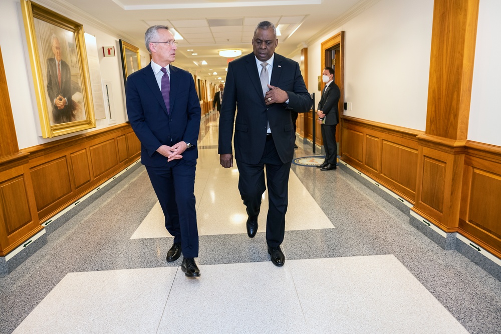 DVIDS - Images - Secretary Austin Hosts NATO Secretary General at Pentagon [Image 5 of 20]