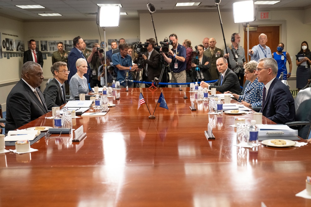 DVIDS - Images - Secretary Austin Hosts NATO Secretary General at Pentagon [Image 7 of 20]