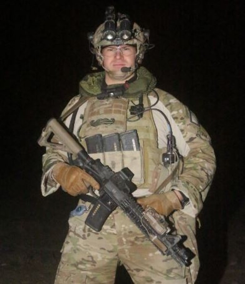 DVIDS - News - Highly decorated EOD technician retires from elite unit ...