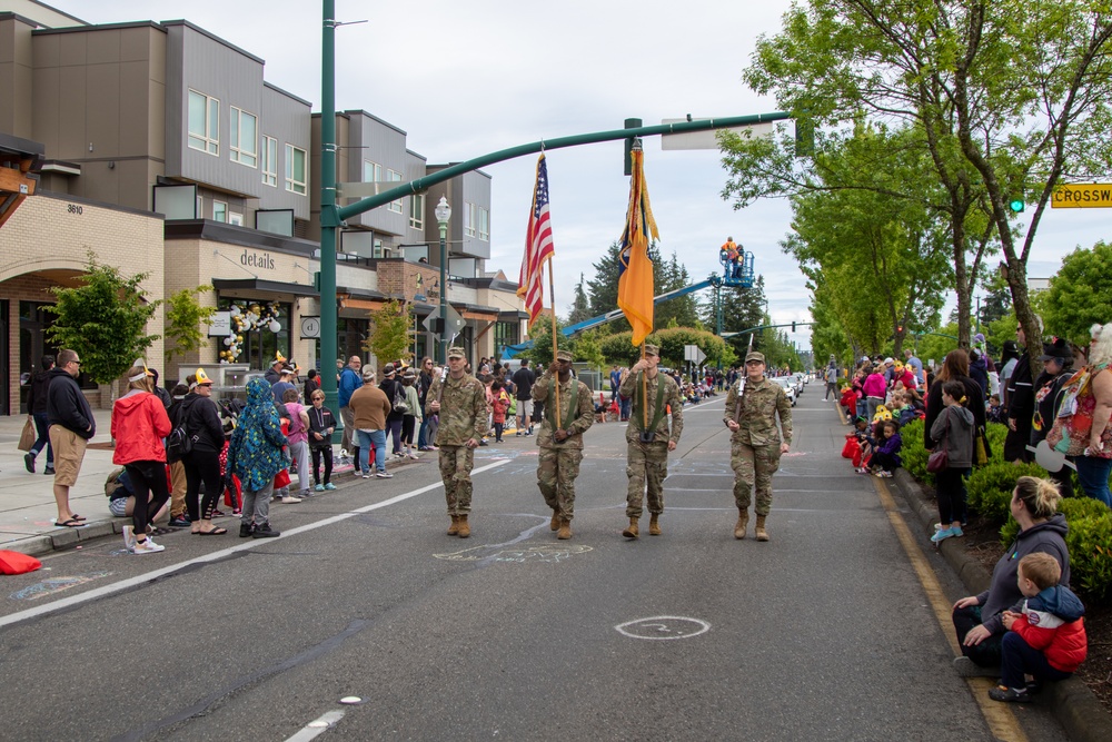 DVIDS - Images - Bellators Support Duck Daze Festivities [Image 3 of 5]