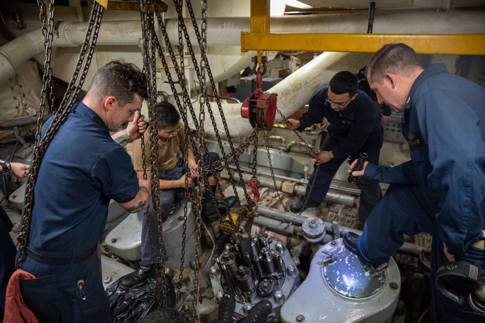 DVIDS - Images - Sailors conduct maintenance on an engine [Image 6 of 6]