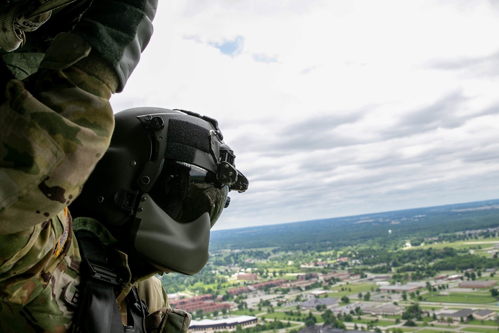 DVIDS - Images - 10th Mountain Division and 1st Infantry Division ...