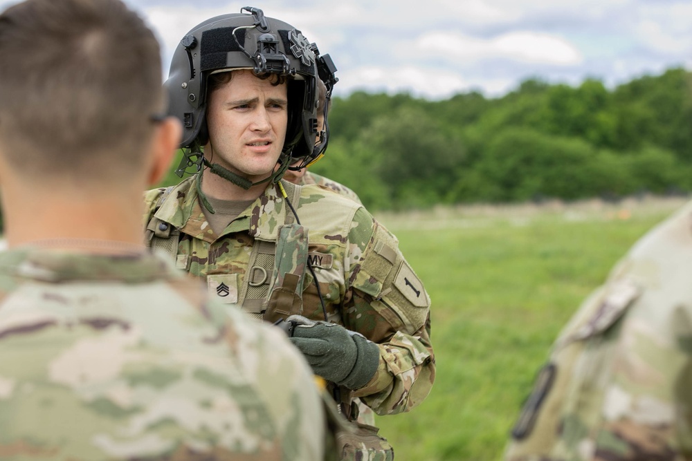 DVIDS - Images - 10th Mountain Division and 1st Infantry Division ...