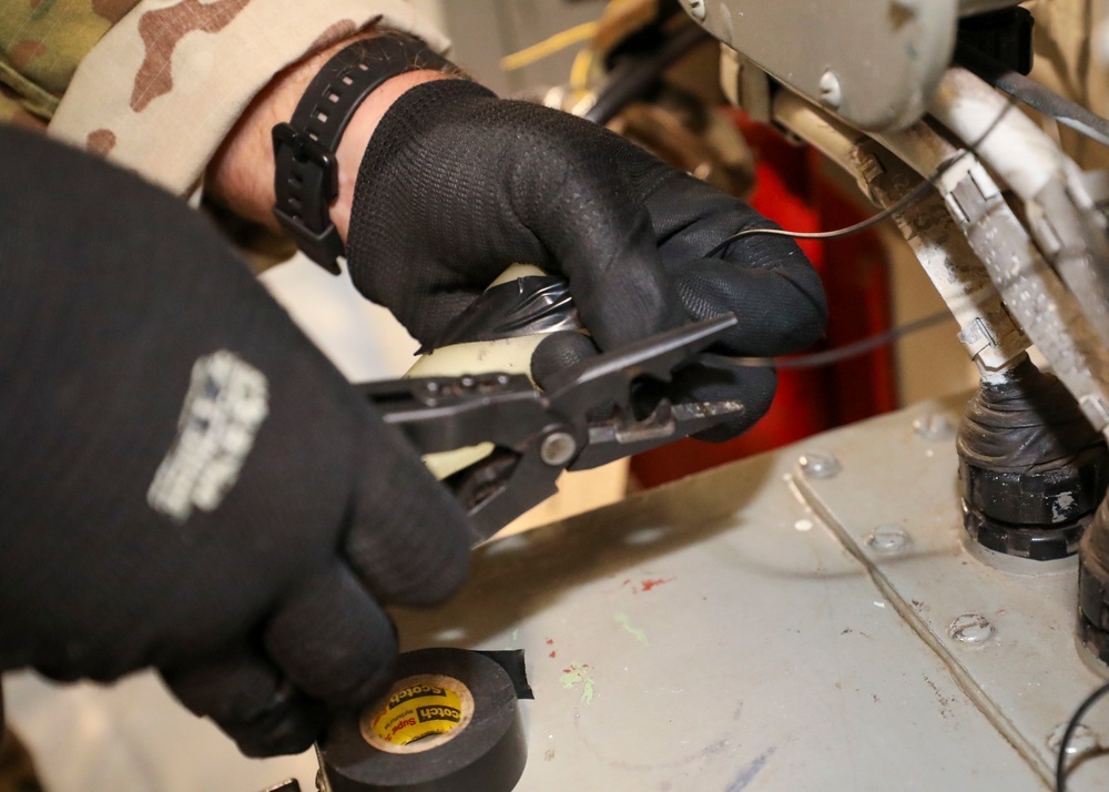 DVIDS - Images - HVBSS Exercise Aboard Benfold [Image 7 of 10]