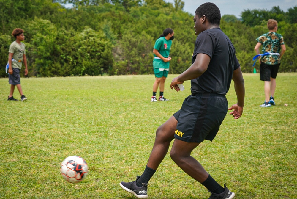 DVIDS - Images - III Corps Soldiers volunteer for Adopt-A-School Field ...
