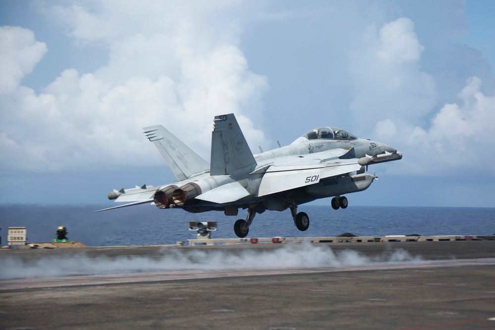 DVIDS - Images - Abraham Lincoln conducts flight operations [Image 5 of 6]