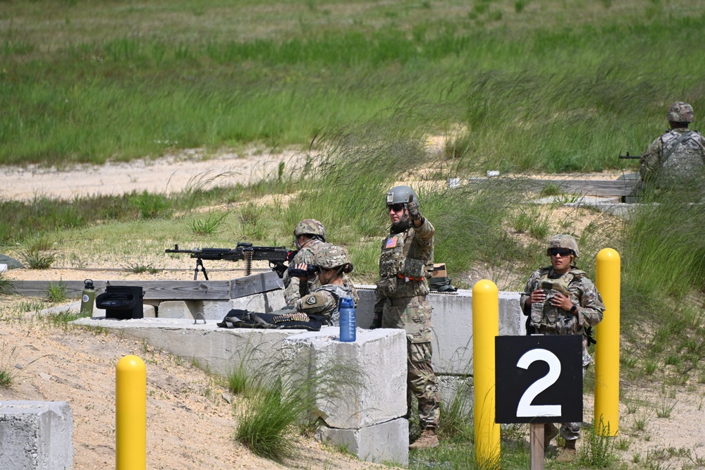 DVIDS - Images - Fort Dix – 508th MP CO CS - 240B MG Qualification - 8 ...