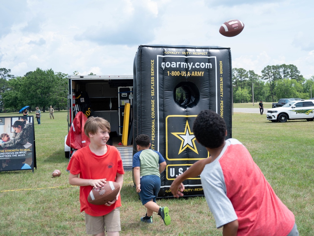 DVIDS - Images - Victory Week wraps with a ‘Golden Day’ [Image 4 of 8]