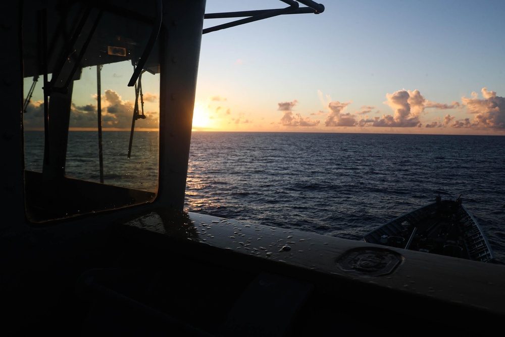 DVIDS - Images - Mobile Bay transits the Philippine Sea [Image 2 of 5]