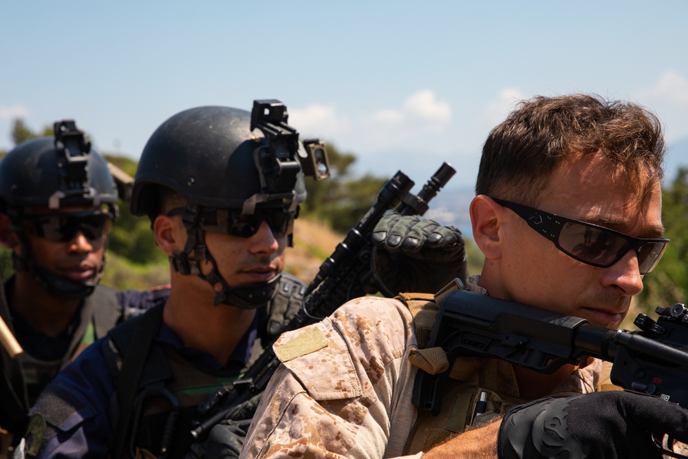 DVIDS - Images - Bilateral Room Clearing [Image 1 of 6]