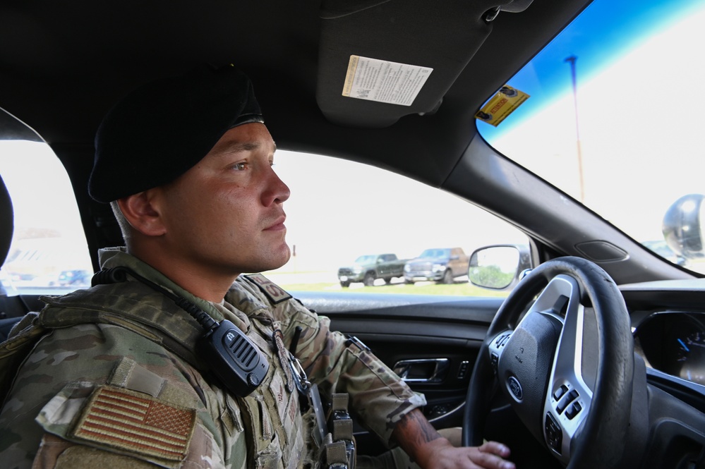 DVIDS - Images - Security Forces Mission Monday [Image 4 of 6]