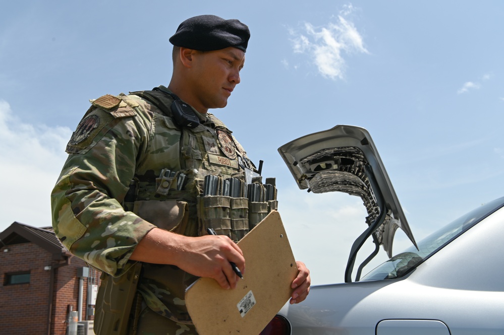 DVIDS - Images - Security Forces Mission Monday [Image 5 of 6]