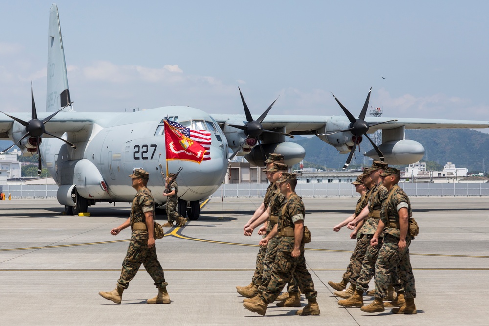 DVIDS - Images - VMGR-152 conducts a Change of Command ceremony [Image 14 of 15]