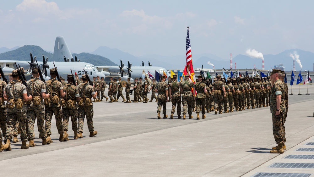 DVIDS - Images - VMGR-152 conducts a Change of Command ceremony [Image 15 of 15]