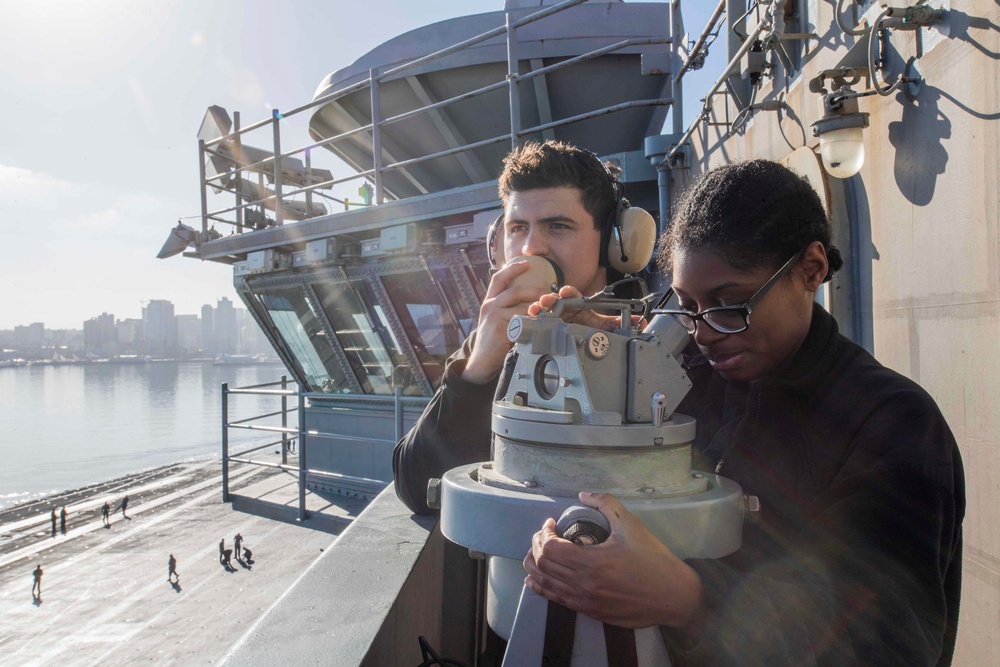 DVIDS - Images - Sailors Locate Navigational Aids [Image 4 of 4]